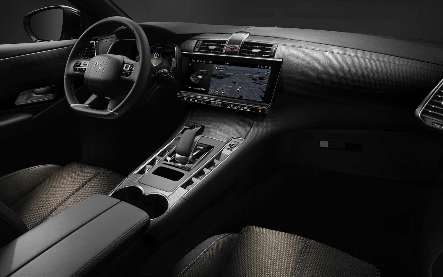 Comparison - DS 7 E-Tense Opera 4x4 360 2023 - vs - Elaris Beo EV 2023 | SUV Drive